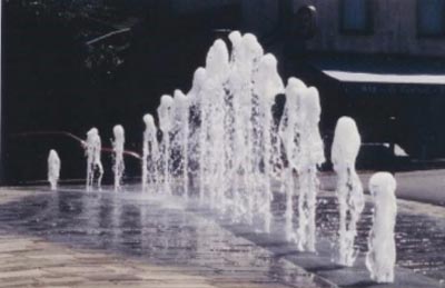 Réalisations de fontaines, pompes de puisage et baignades biologiques